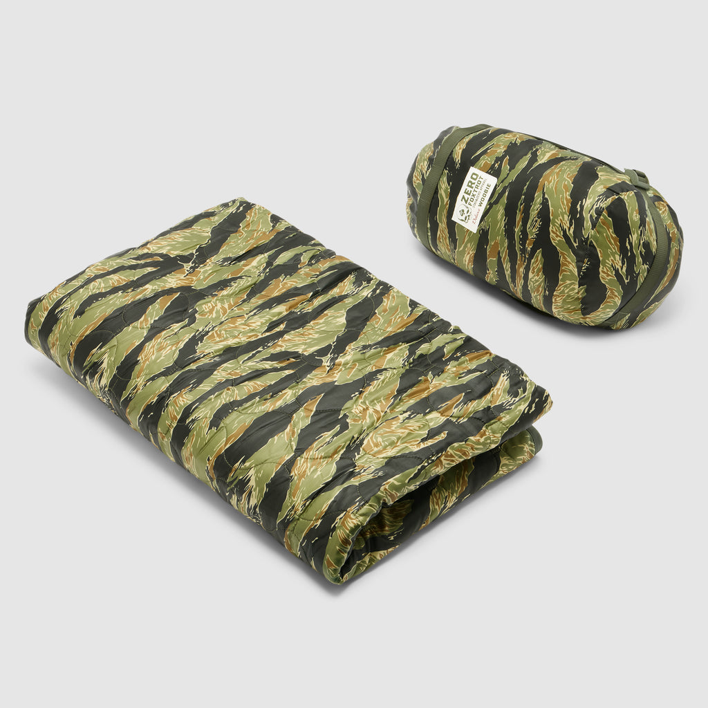 Deluxe Woobie Blanket –ZERO FOXTROT
